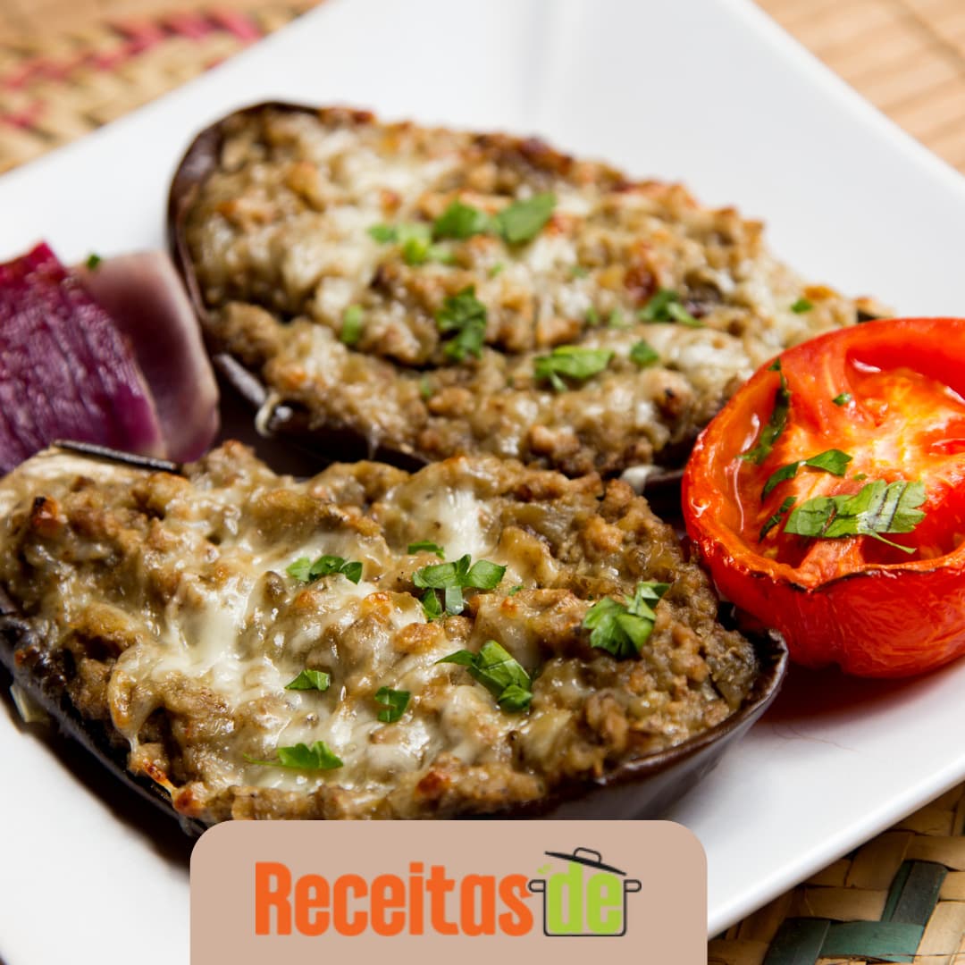 Receita de Berinjela Recheada Deliciosa - Receitas de ...